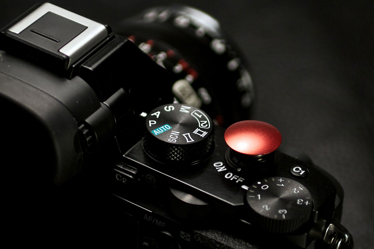 Lolumina introduced new soft-release buttons for non-threaded shutter ...