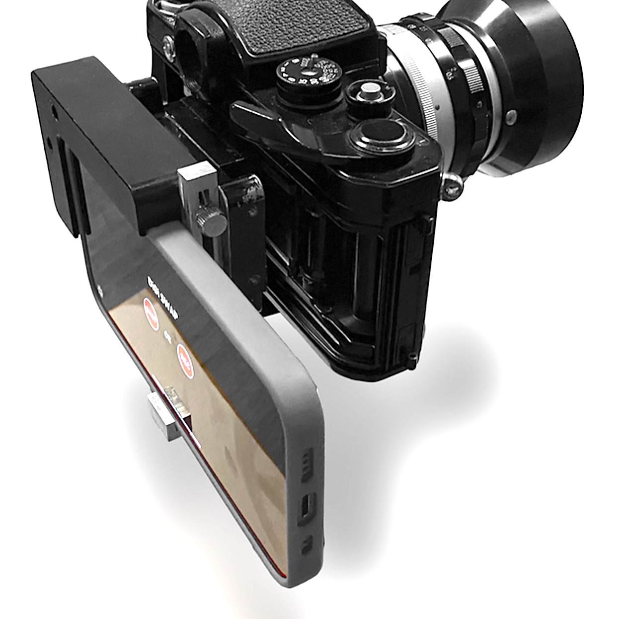 This new DIGI SWAP gadget promises to "revive film cameras on iPhone ...